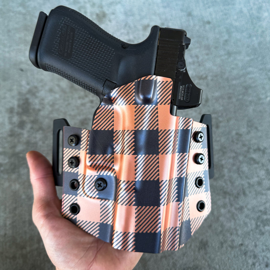 Fall Special OWB CC Holster – Upper Hand Holsters